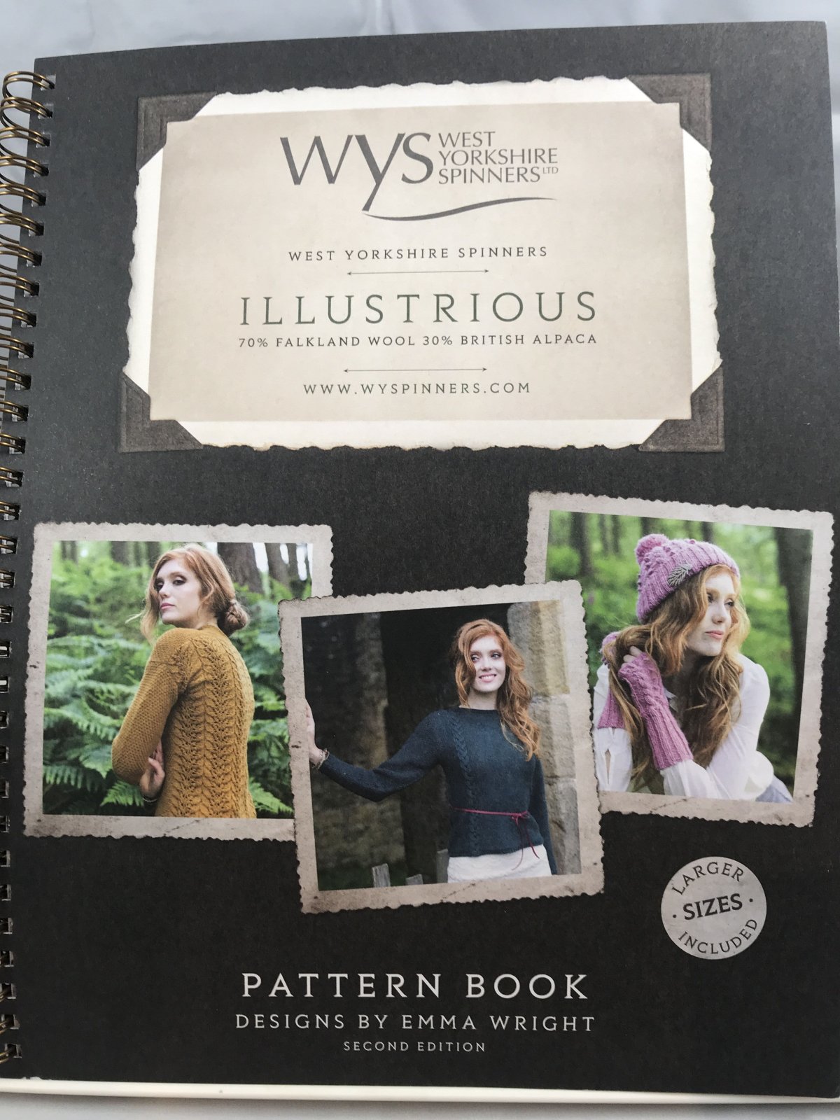 Illustrious pattern book design by Emma Wright - Bøger - Tante Andante ApS